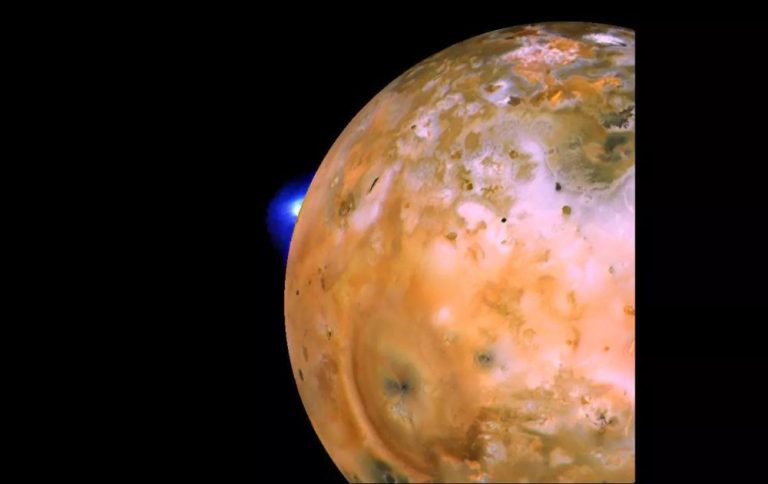 45 Years of Voyager: The iconic crafts that still roam our solar system ...